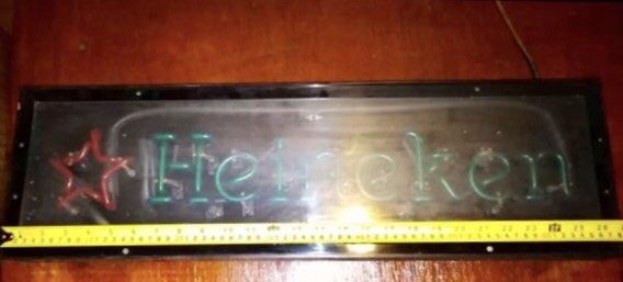 Heineken ‘NEON’ light box, Hobbies & Toys, Collectibles & Memorabilia ...