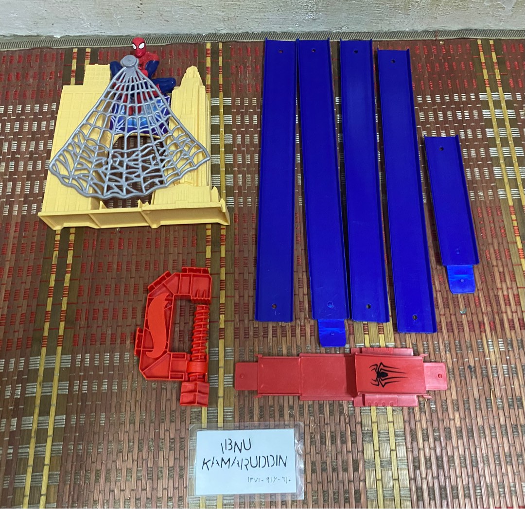 Hot Wheels Marvel Ultimate Spider Man Track, Hobbies & Toys, Toys ...