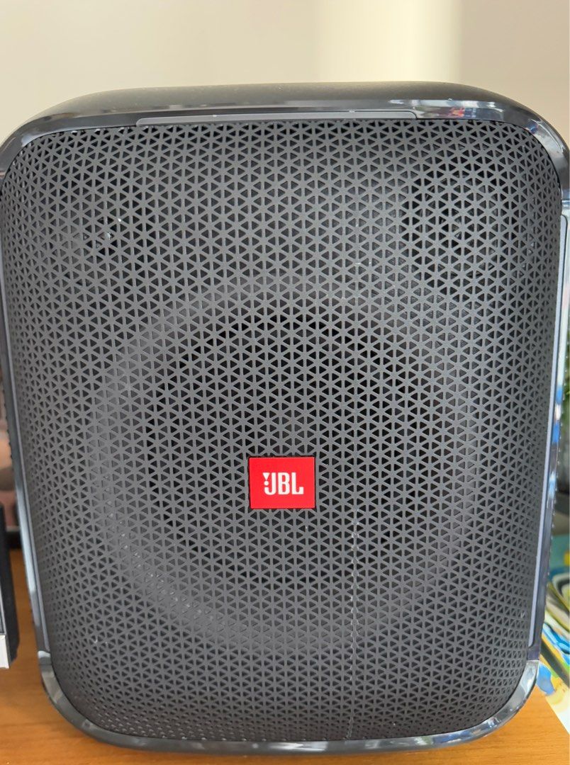 JBL Encore party speaker with 2 mics, 音響器材, Soundbar、揚聲器、藍牙喇叭、耳擴 ...