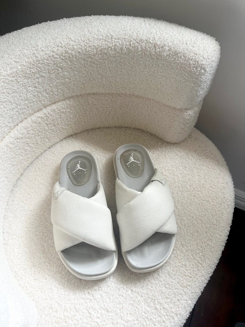 jordan slides, Women's Fashion, Footwear, Slippers and slides on Carousell