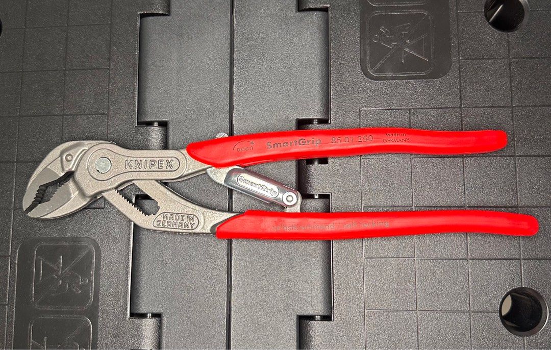 KNIPEX Tools Smart Grip Water Pump Pliers (SB) (quite similar to Cobra ...