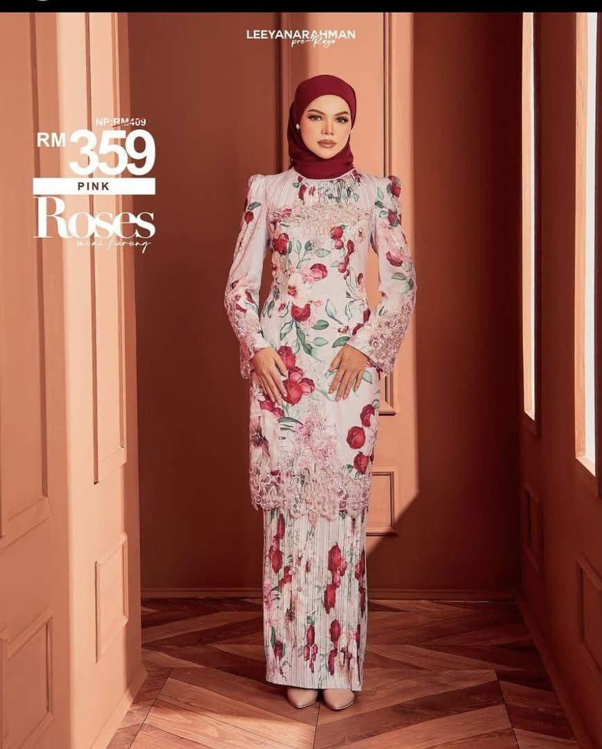 LR Roses mini kurung (New with tag), Women's Fashion, Muslimah Fashion, Baju Kurung & sets on ...