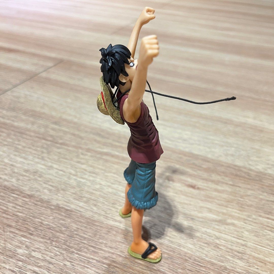 Monkey D. Luffy action figure from the One Piece Dramatic Showcase 2nd ...