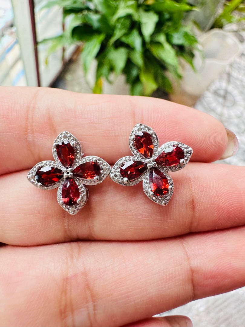 Natural Garnet with s925 mark, Women's Fashion, Jewelry & Organizers ...