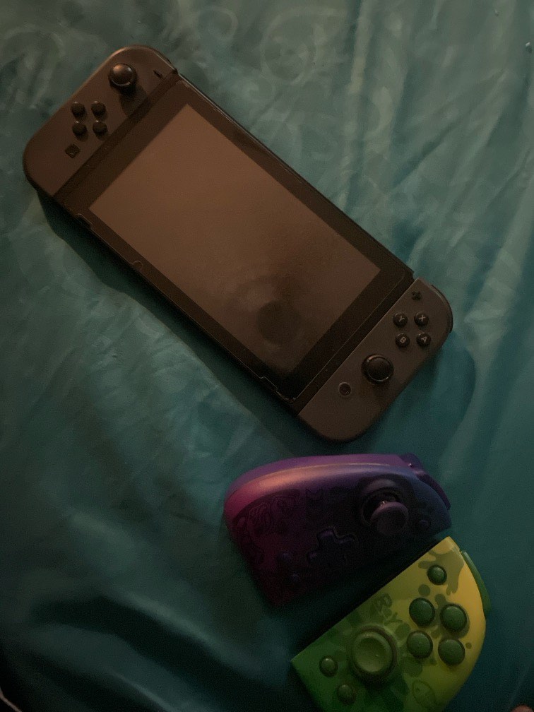 NINTENDO SWITCH + SPLATOON IINE JOYPAD, Video Gaming, Video Game ...