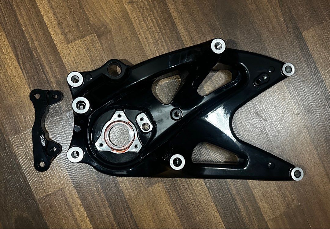 Nmax v1 swingarm with gtr rear brembo bracket, Motorcycles, Motorcycle ...