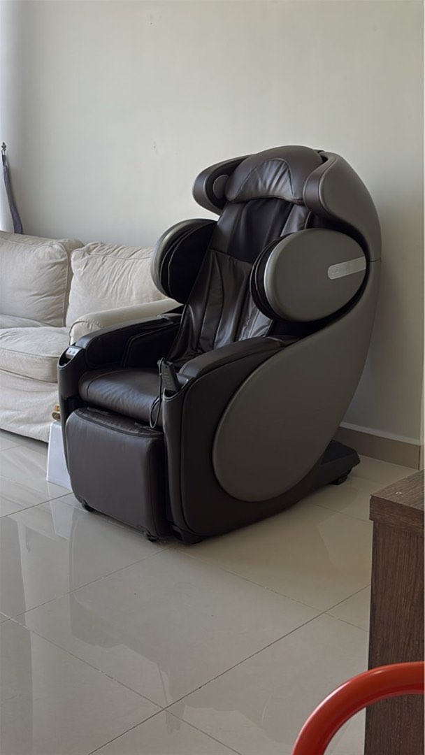 Osim massage Chair, Health & Nutrition, Massage Devices on Carousell