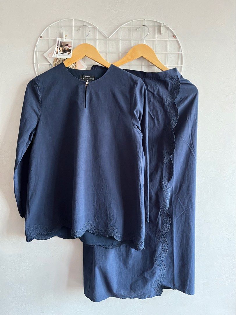 Poplook 100% Cotton Premium Scallop Navy Blue Kurung, Women's Fashion ...
