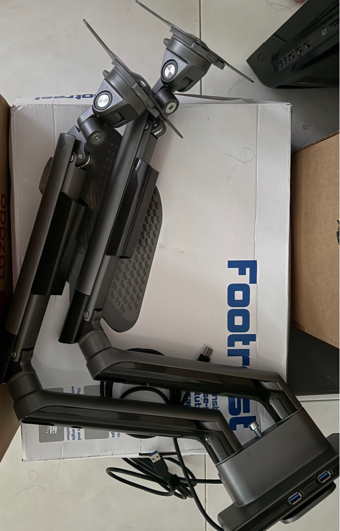 PRISM+ Arc Rex Dual Monitor VESA Monitor Arm, Computers & Tech, Parts ...