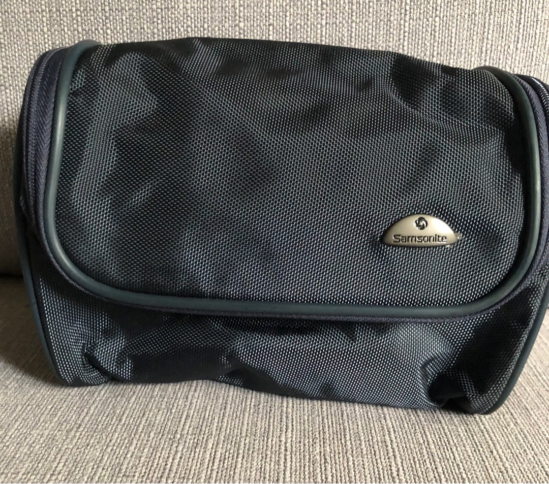 Samsonite Toiletry Bag, Men's Fashion, Bags, Belt bags, Clutches and ...