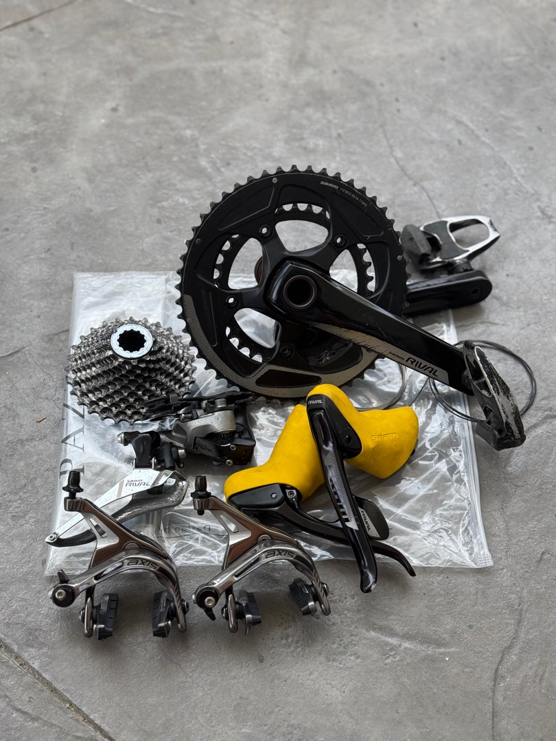 SRAM Rival 2x11 Groupset Roadbike, Sports Equipment, Bicycles & Parts ...