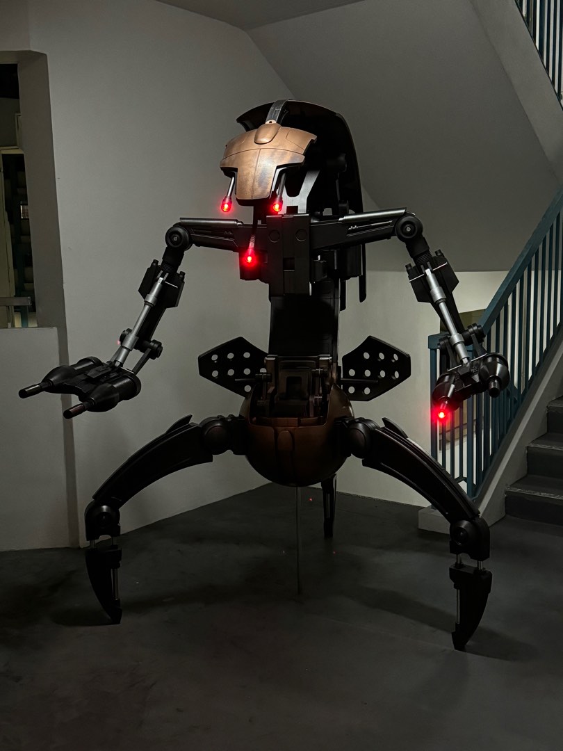 Star Wars 1:1 scale destroyer droid Droideka prop replica, Hobbies ...