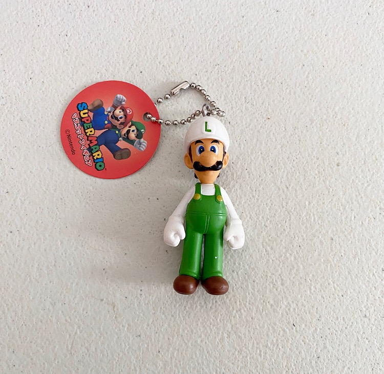 Super Mario (Luigi) Keychain, Hobbies & Toys, Toys & Games on Carousell