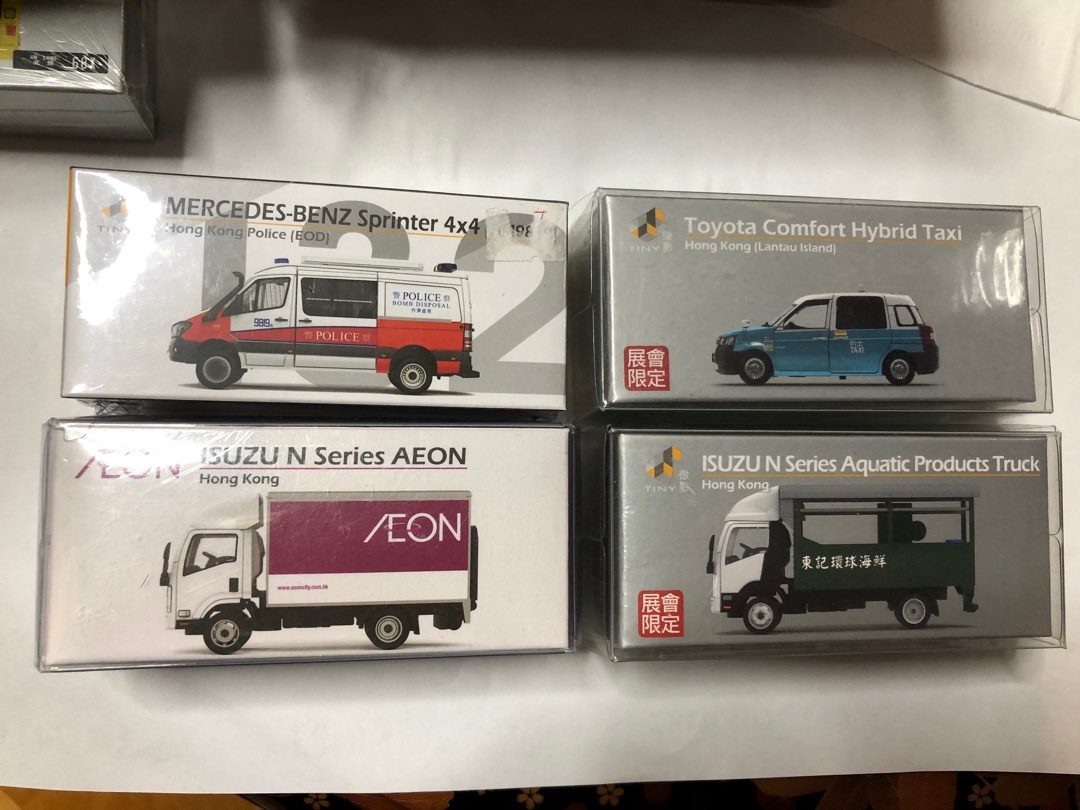 Tiny Benz sprinter. Isuzu N series. Toyota comfort, 興趣及遊戲, 玩具 & 遊戲類 ...