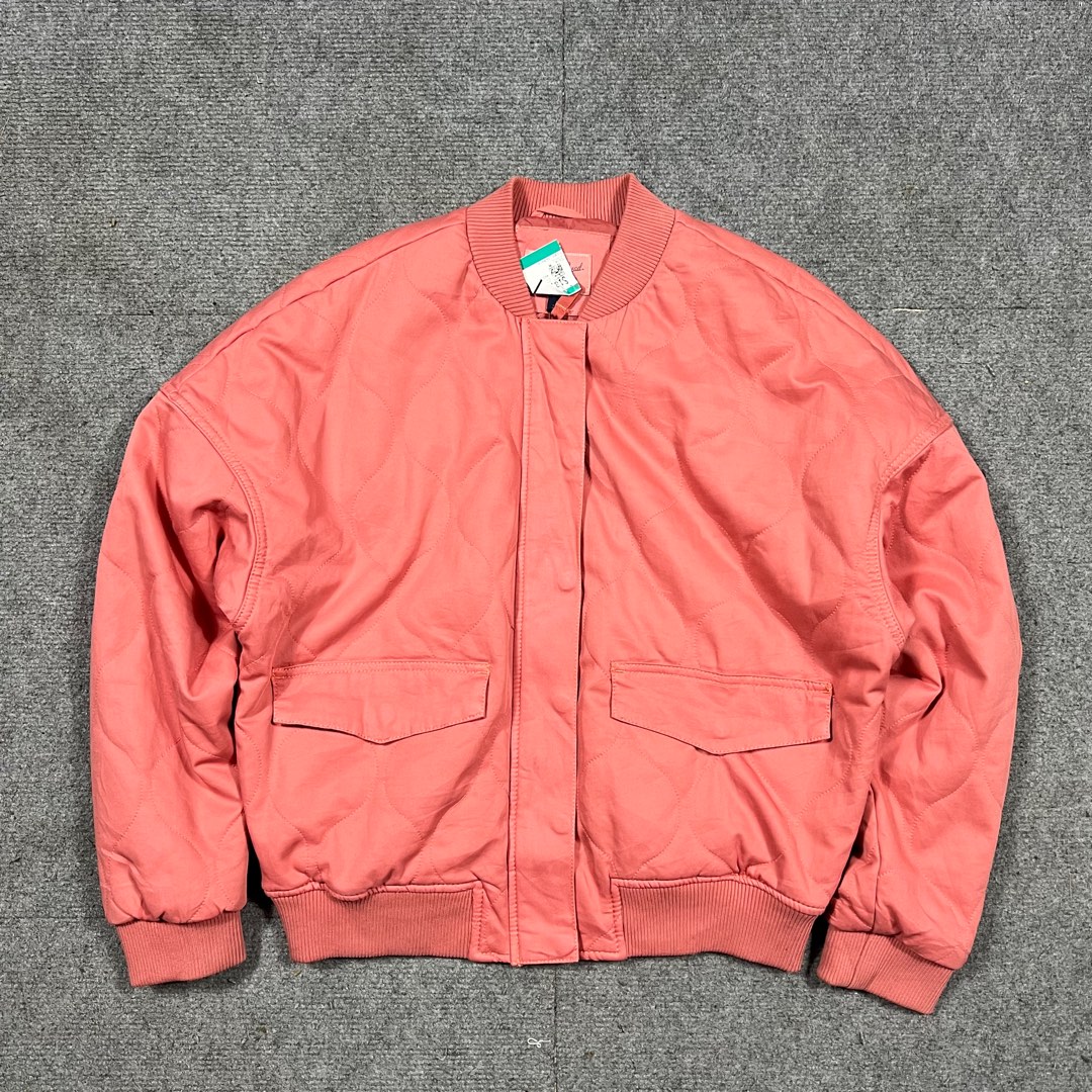 Universal thread quilted bomber jacket (authentic), Men's Fashion ...