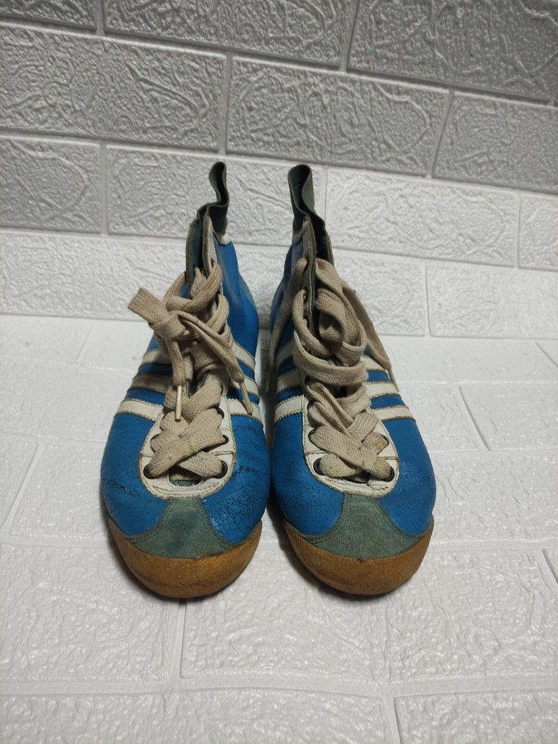 Vintage adidas all around, Men's Fashion, Footwear, Sneakers on Carousell