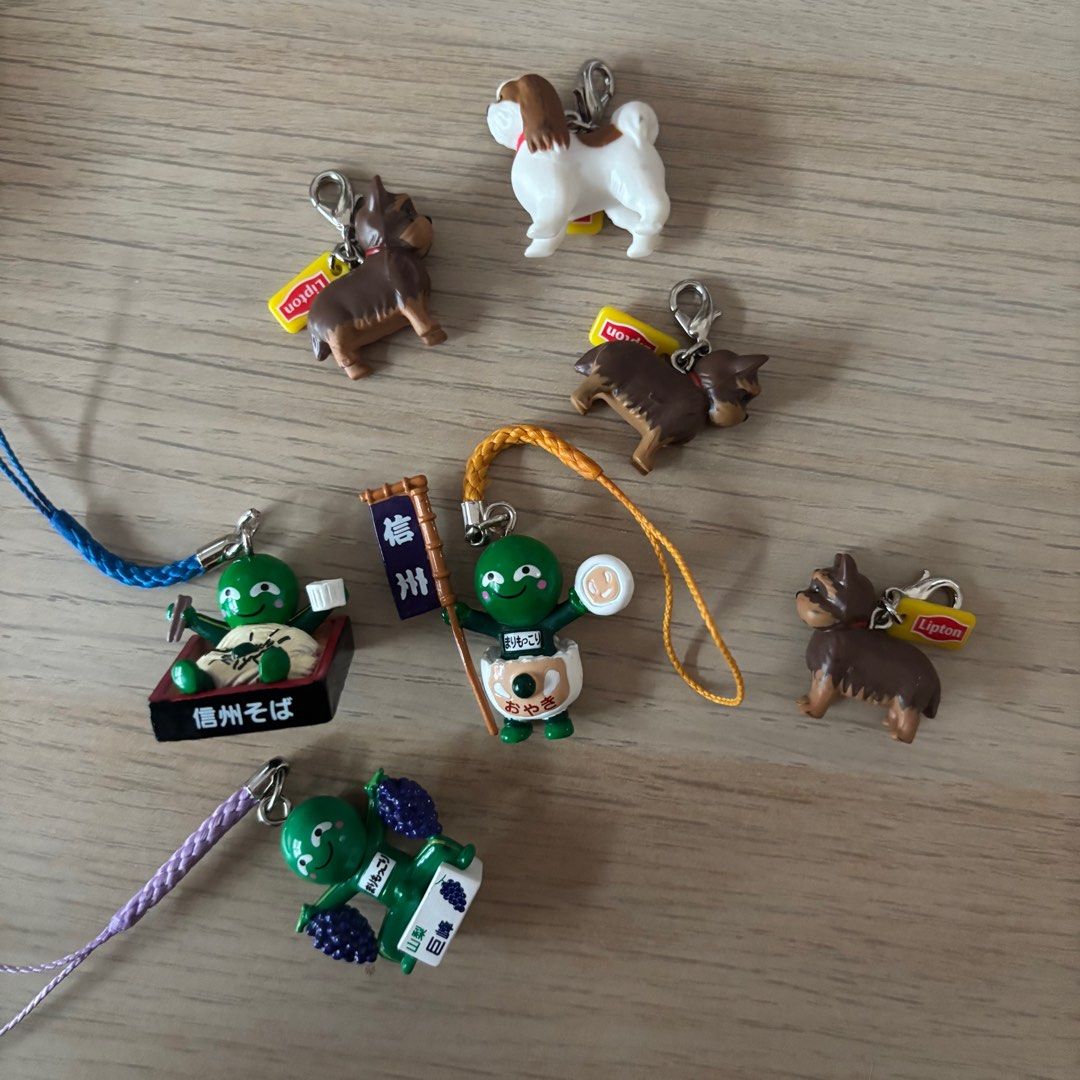 vintage japanese trinkets gotochi tamagotchi kewpie gachapon keychains ...