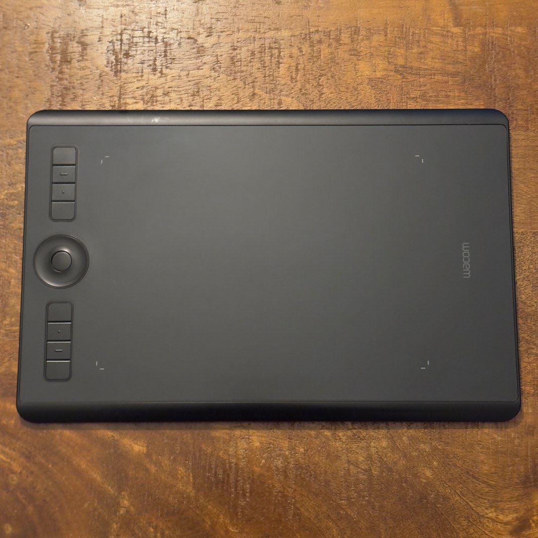 Wacom Intuos Pro Medium with Paper Like Protector, Computers & Tech ...