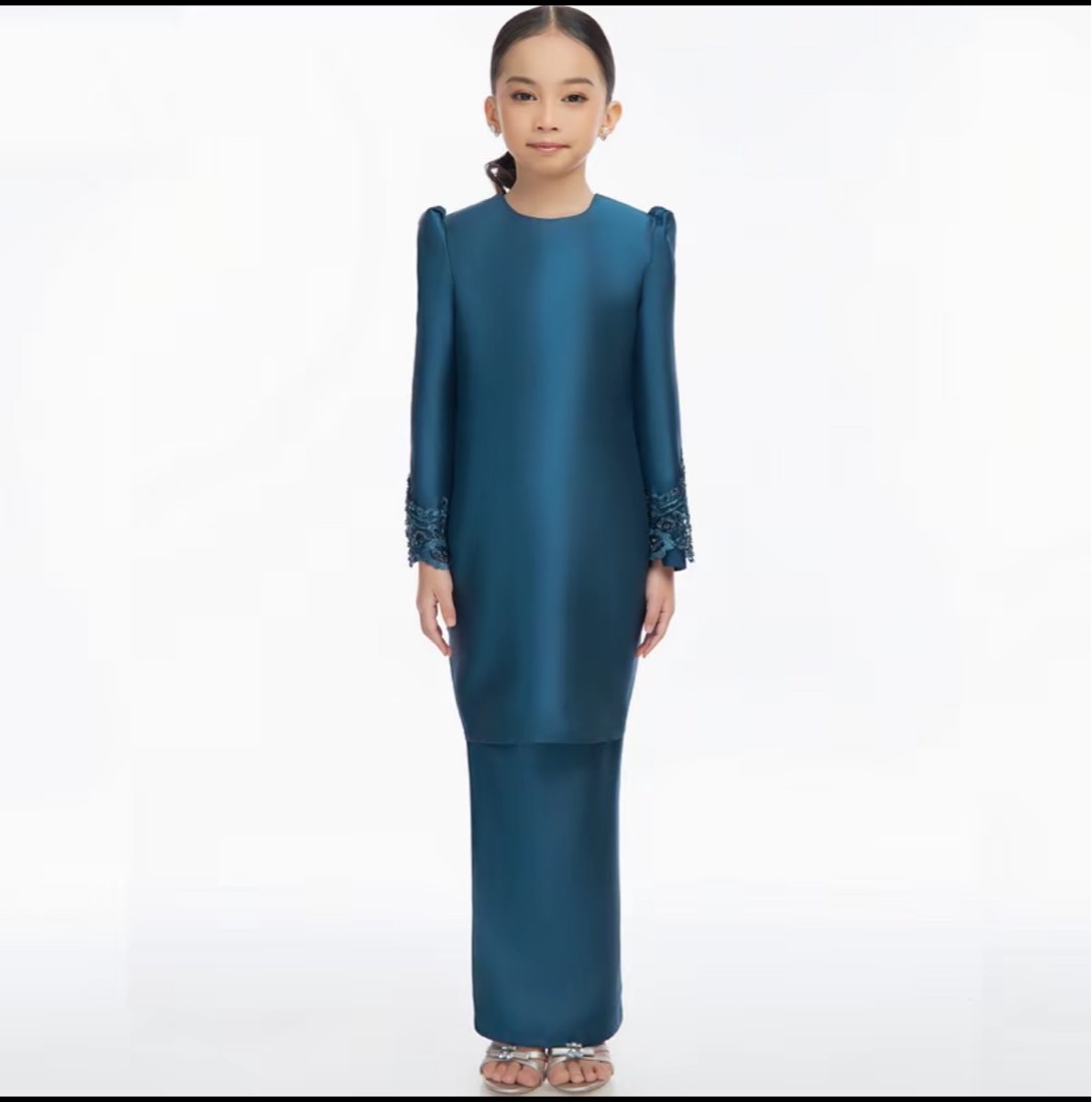 Wanzar FEDORA kurung kids 11-12years in Space Blue, Women's Fashion ...