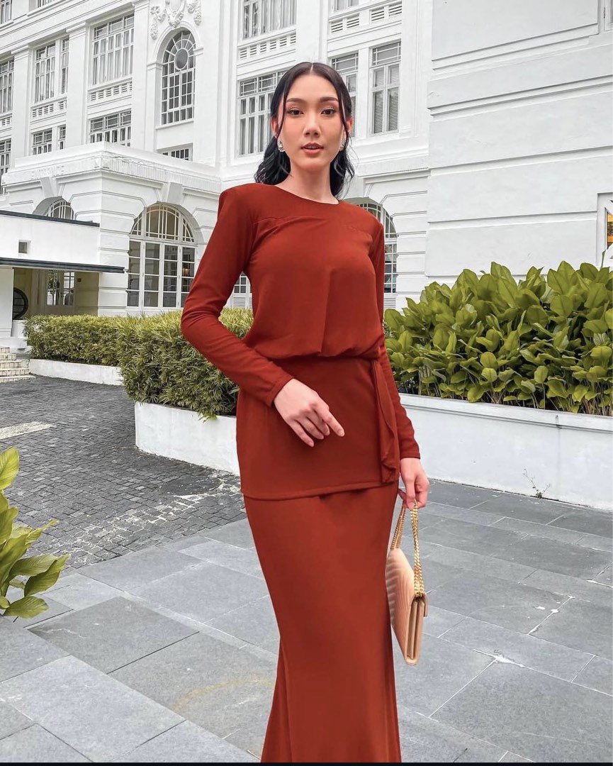 Anna Brick by Qiszar, Women's Fashion, Muslimah Fashion, Baju Kurung ...