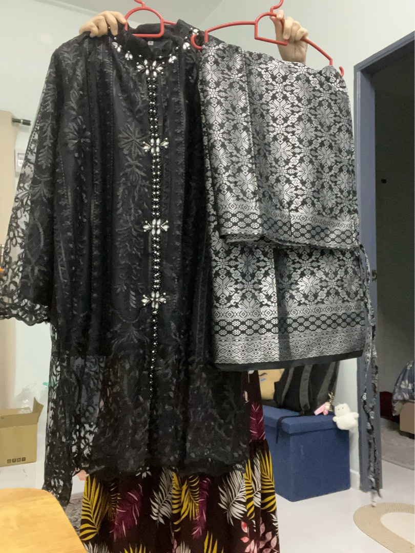 Baju Kurung Baju Raya by CeoChomel, Women's Fashion, Dresses & Sets ...