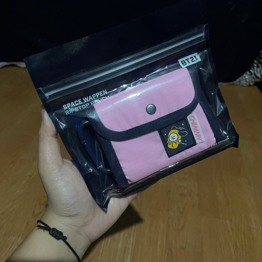 bt21 space waffen ripstop pouch (line friends), Women's Fashion, Bags ...