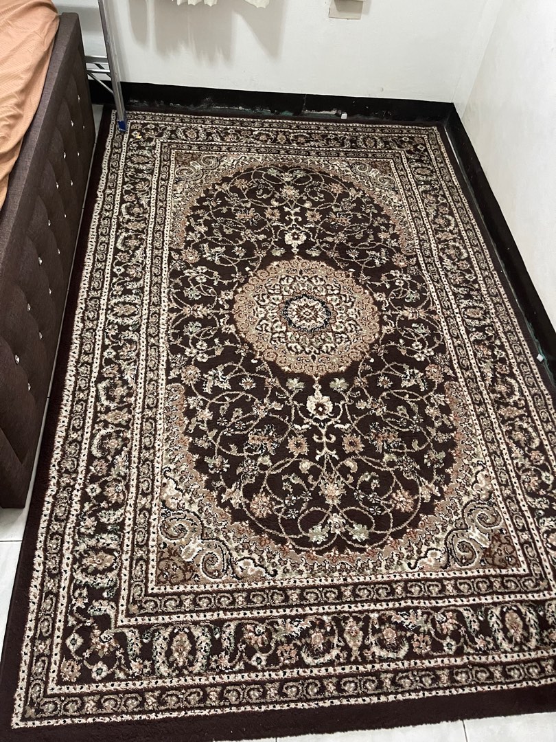 Carpet from Saudi, Furniture & Home Living, Home Decor, Carpets, Mats ...