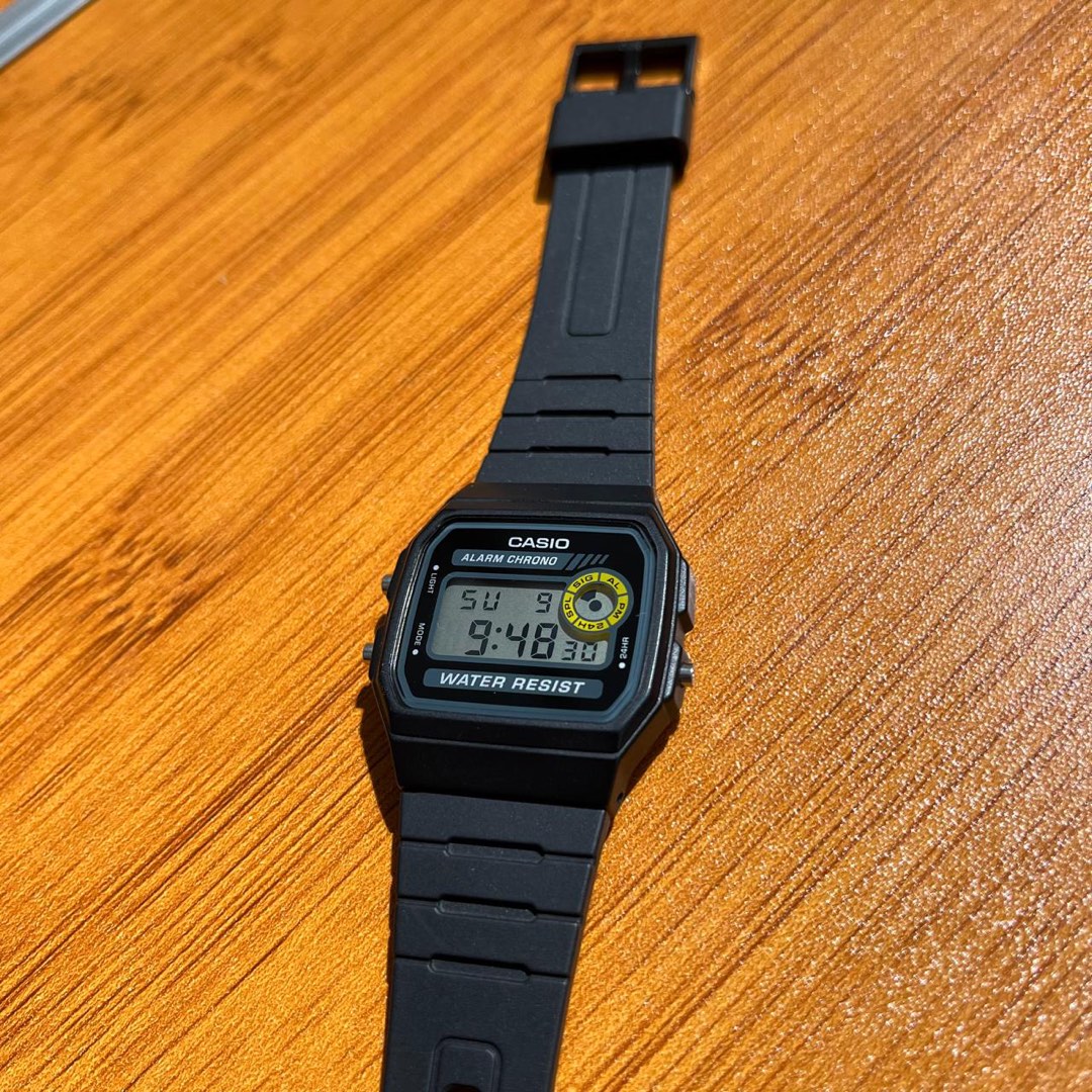 casio F94W f91w, Fesyen Pria, Jam Tangan di Carousell