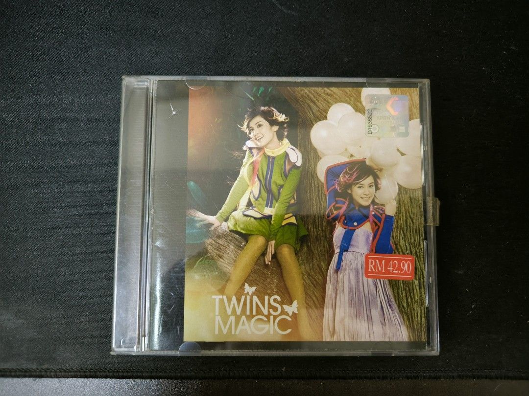 (CD) Twins - Magic 2004 (Original), Hobbies & Toys, Music & Media, CDs ...