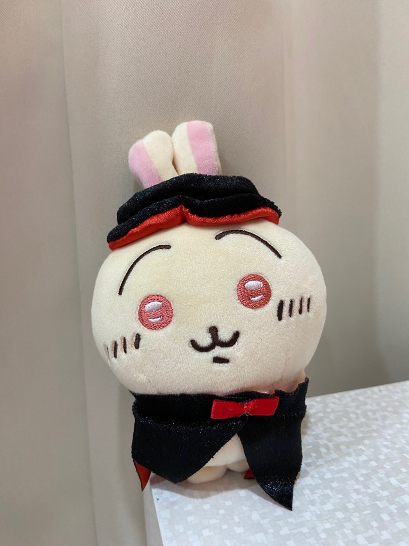 Chiikawa Usagi Vampire Keychain, Hobbies & Toys, Toys & Games on Carousell