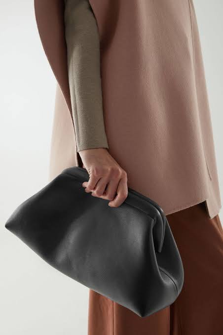 COS Classic Leather Clutch, Women's Fashion, Bags & Wallets, Clutches ...