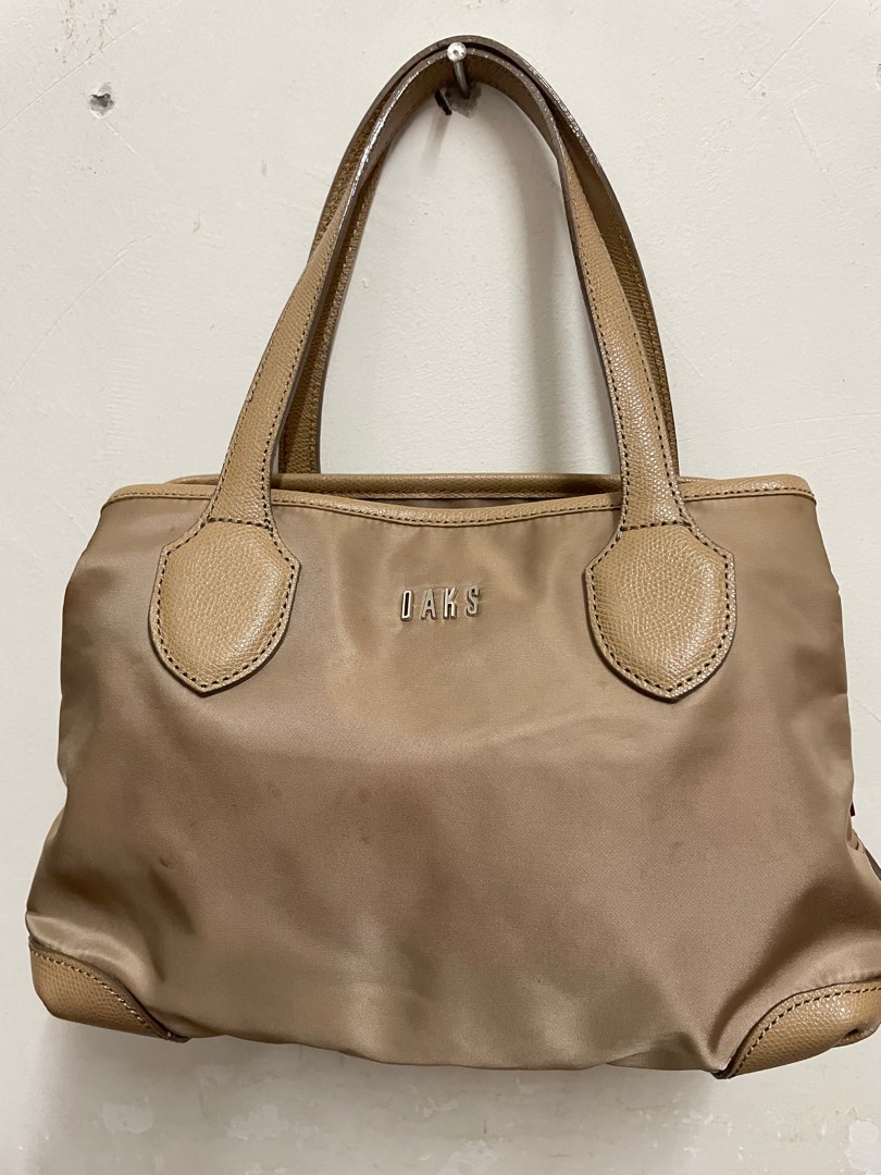 DAKS HAND CARRY, Women's Fashion, Bags & Wallets, Tote Bags on Carousell