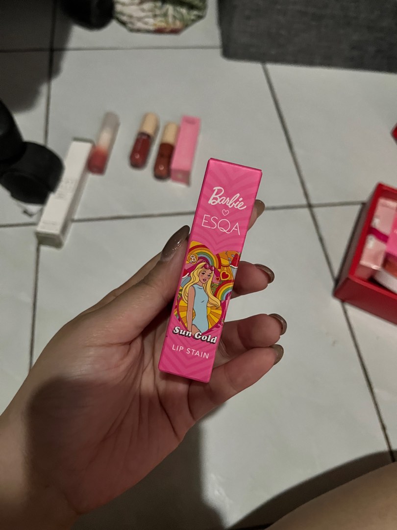 Esqa x barbie lip stain shade coconut, Kesehatan & Kecantikan, Rias ...
