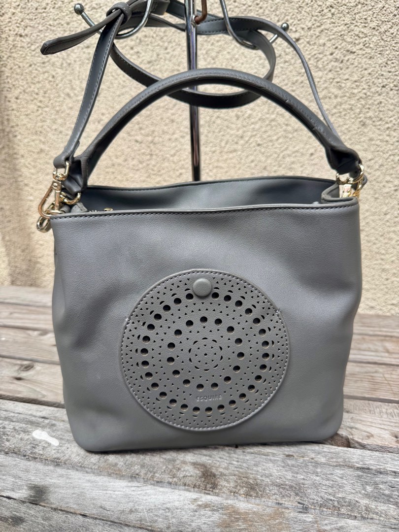 Esquire Bucket Bag, Women's Fashion, Bags & Wallets, Cross-body Bags on ...