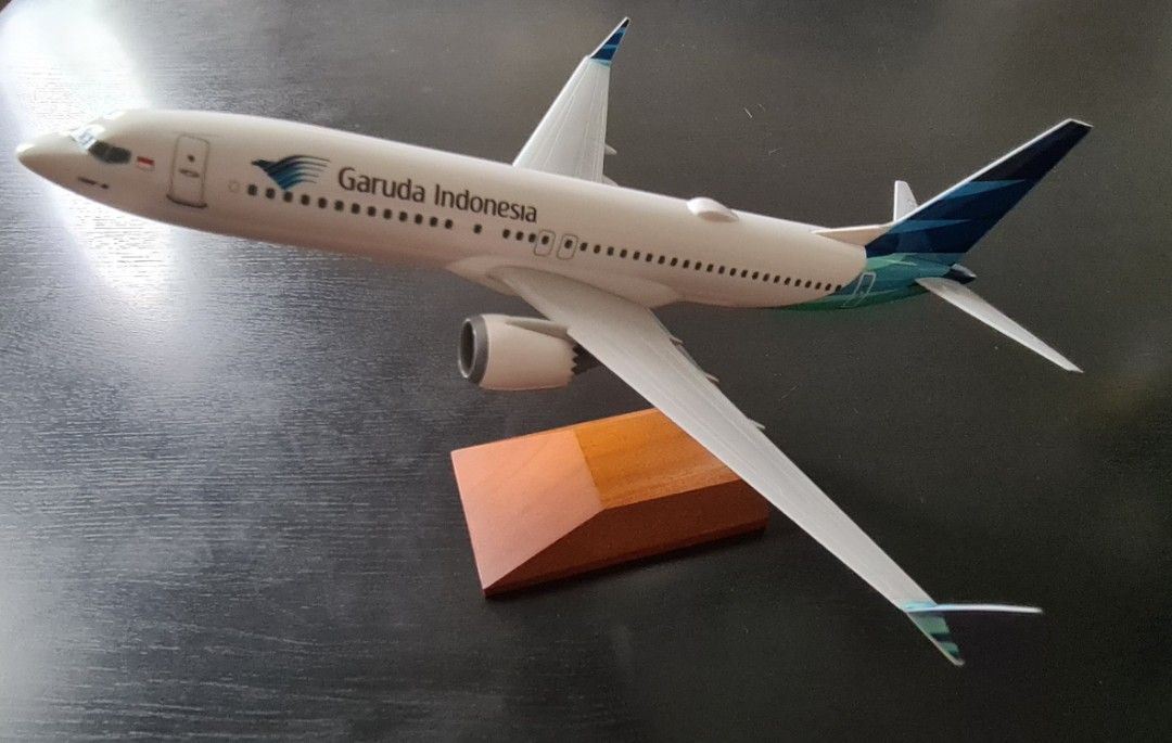 Garuda Indonesia Aircraft Airplane Boeing 737 Max Jet Scale 1/130 Model ...