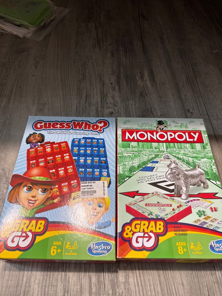 Grab&Go Hasbro portable board game for kids Guess who Monopoly, Hobbies ...