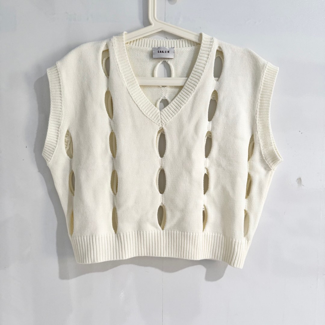 HRG NETT callie white cut out crop vest rompi putih motif pattern rajut ...