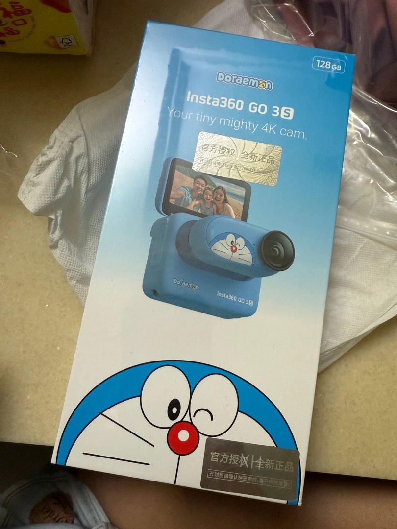 Insta360 go 3s Doraemon 128gb, Everything Else on Carousell
