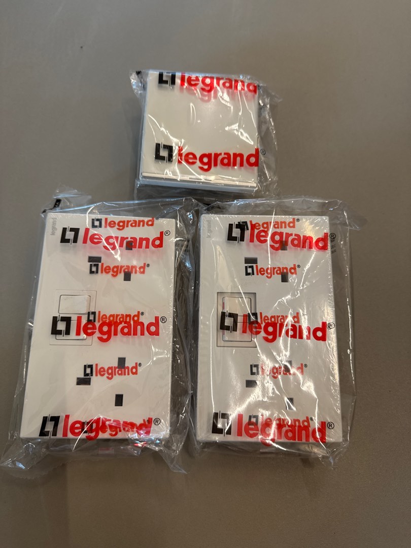 Le Grand Gallion Switches White, TV & Home Appliances, Electrical ...