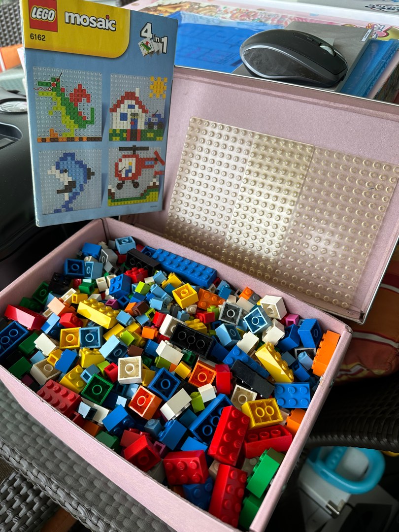 Loose Lego pieces with mosaic templates, Hobbies & Toys, Toys & Games ...