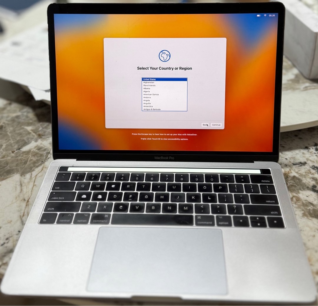 MacBook Pro (13-inch, 2017, 4 TBT3), Computers & Tech, Laptops ...