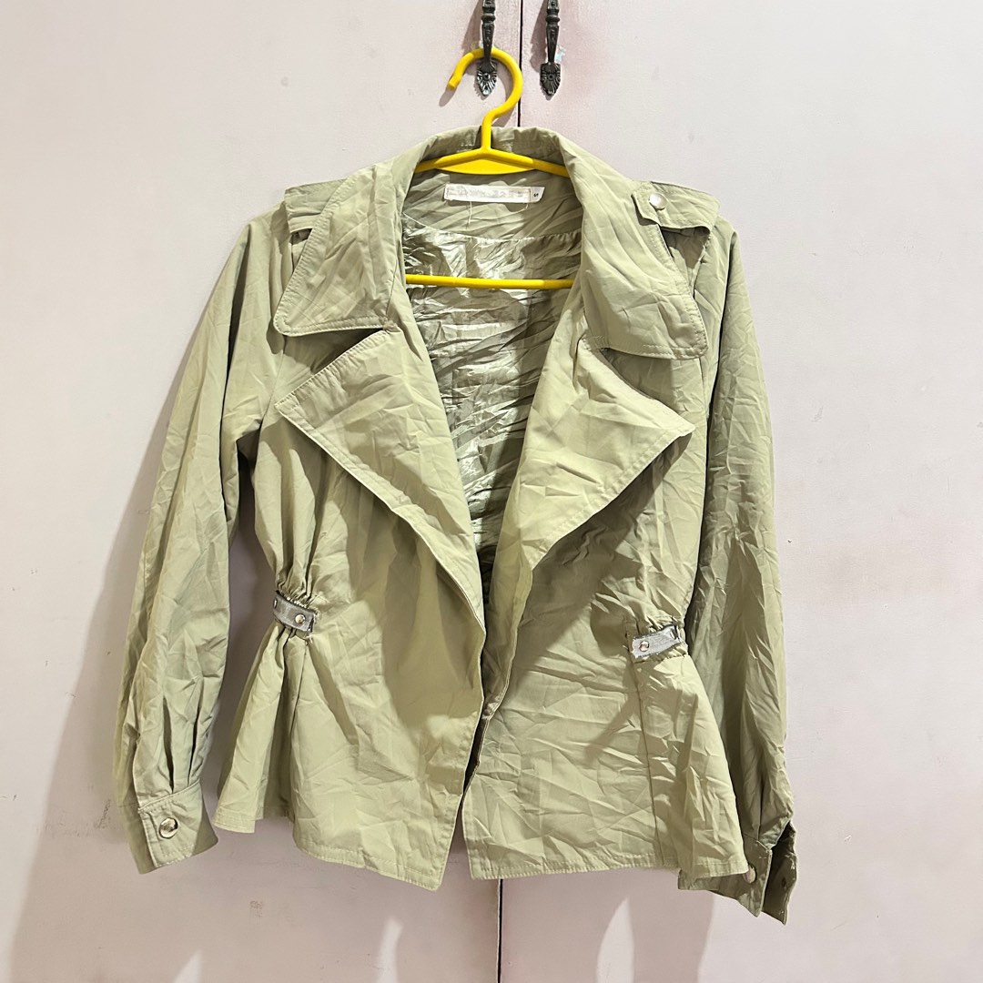 Matcha Green Windbreaker, Women's Fashion, Coats, Jackets and Outerwear ...