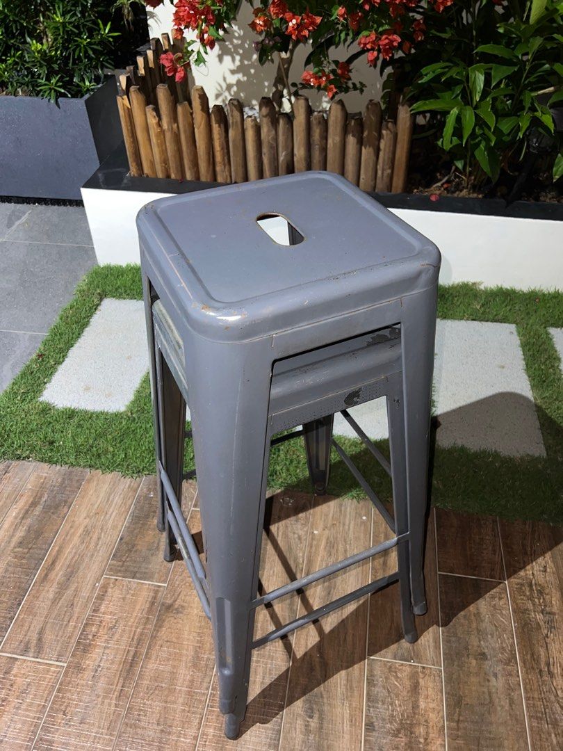 Metal High Chair, Furniture & Home Living, Furniture, Chairs on Carousell