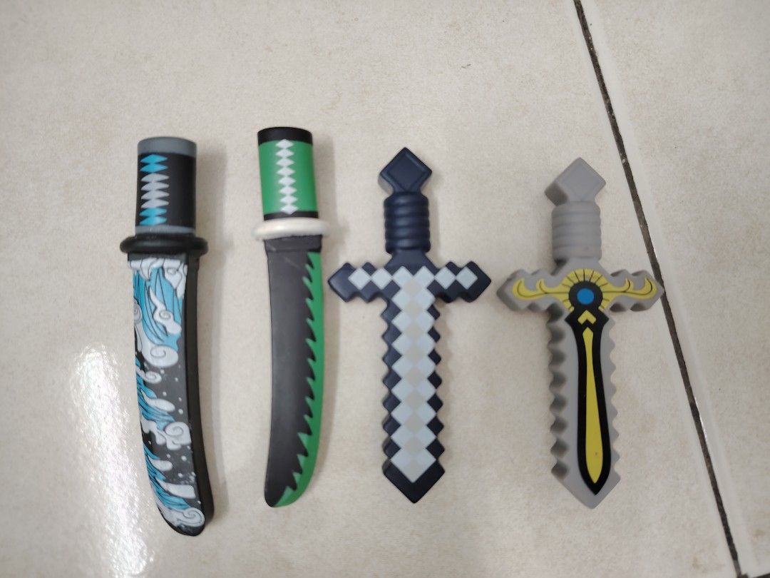 Minecraft Game Merchandise EVA Foam Sword Pickaxe Gun Toy Weapon Toys ...