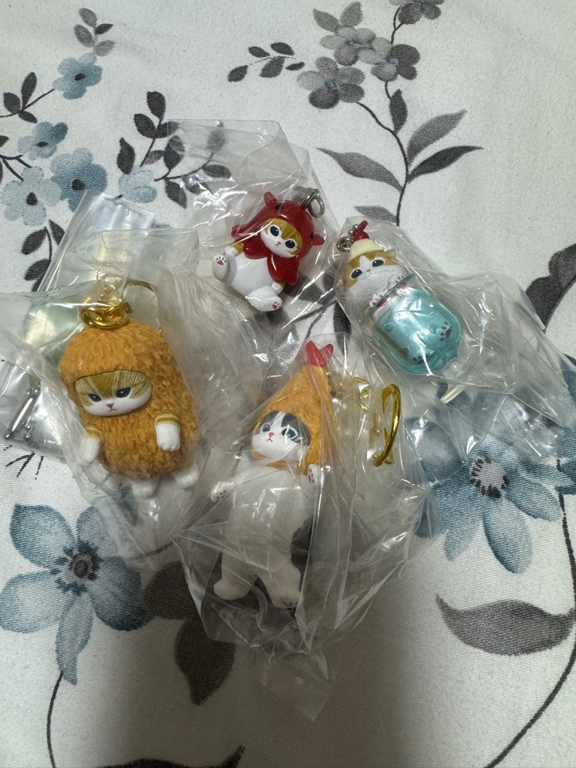 Mofusand Gachapon Keychains, Hobbies & Toys, Toys & Games on Carousell