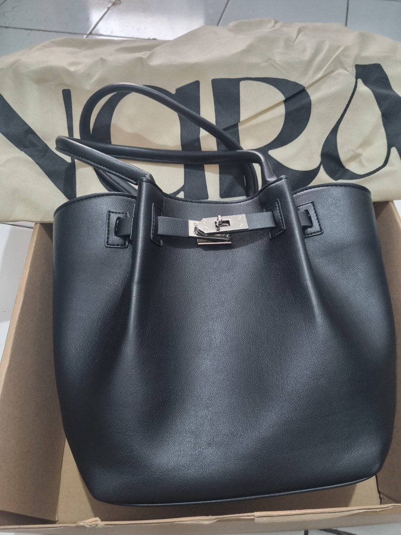 Nara Bag Tas Hitam Totebag, Fesyen Wanita, Tas & Dompet di Carousell