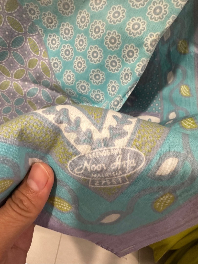 NOOR ARFA Kain batik, Women's Fashion, Muslimah Fashion, Bottoms on ...