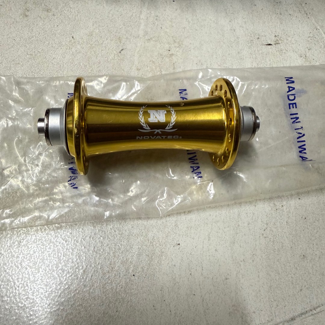 Novatec Gold Front Hub 100mm, Sports Equipment, Bicycles & Parts, Parts ...