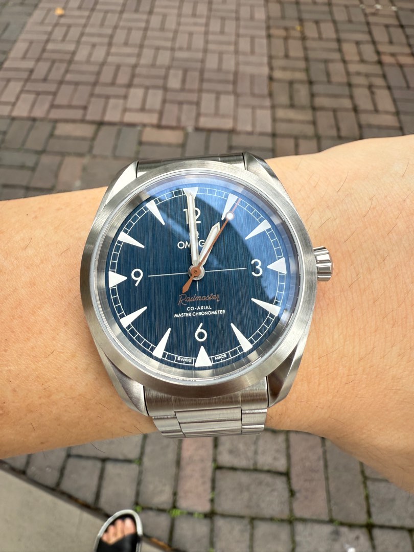 Omega Seamaster Railmaster 40mm Blue, Luxury, Watches on Carousell