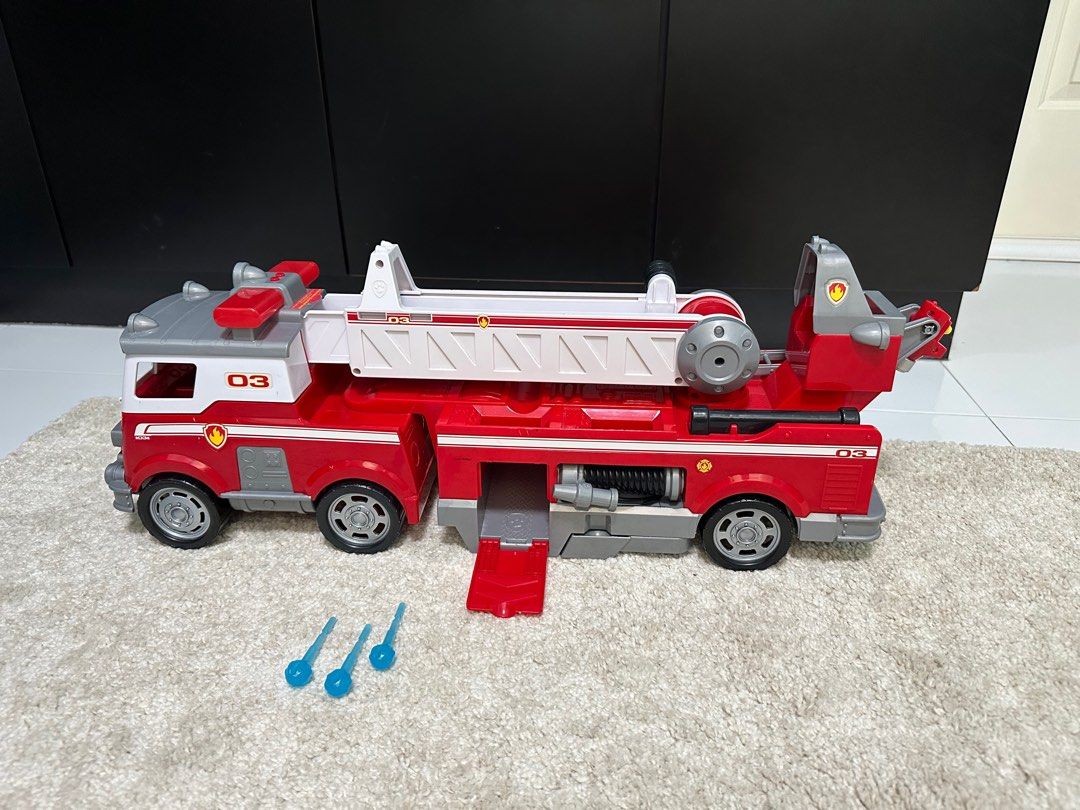 Paw Patrol Ultimate Rescue Fire Truck Extendable 2 ft Tall Ladder ...